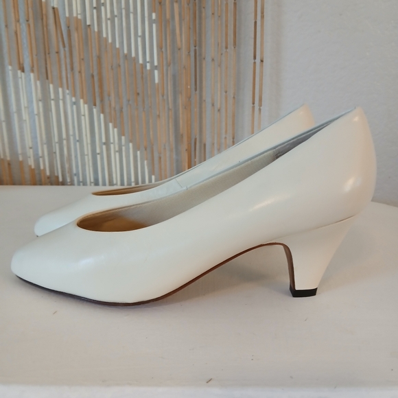 Nordstrom | Shoes | Nordstrom Comfort Construction Leather Low Kitten ...